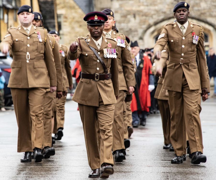 Malmesbury Town Council - Malmesbury Remembers - 9 Regiment RLC parade ...